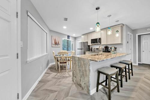 Crystal Village Ii 6b - Close To The Beach 2bd 2ba - Destin, FL