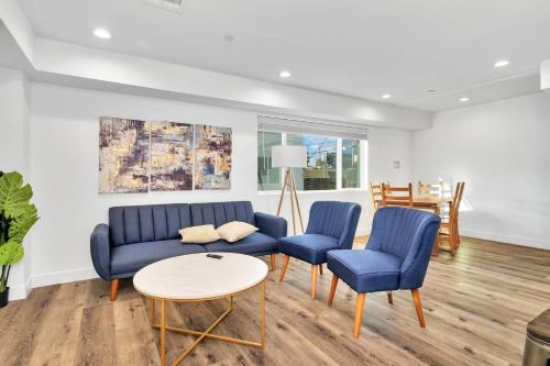 Wonderful 3 Bedroom Home Perfect For Getaway - West Hollywood, CA