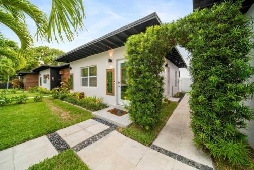Las Olas Newly Renovated Coastal 1br Near Beach - Fort Lauderdale