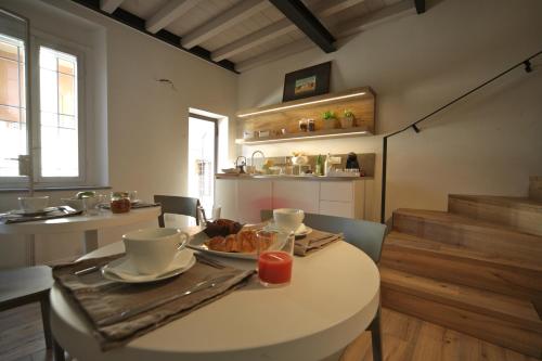 32 Bnb Camerecaffe - Pavia