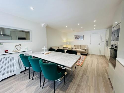Riverside Premium En Suite Double Room E14 - Greenwich