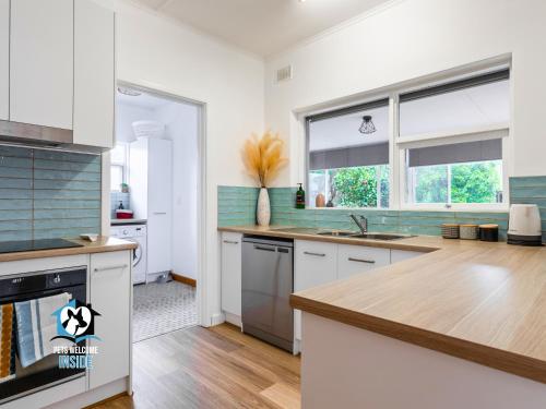 Renovated 3br One Street To Beach - Victor Harbor