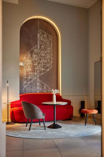 Wasserturm Hotel Cologne, Curio Collection by Hilton, a Design Boutique ...