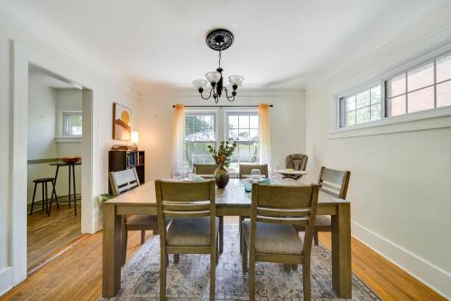Historic Detroit Bungalow: Pet & Family Friendly - Warren, MI