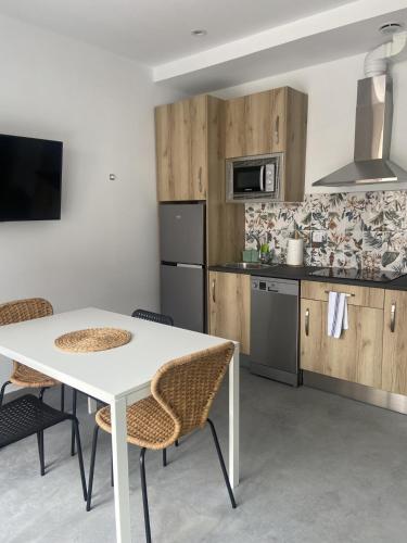 Apartamentos Santamira Street - Santillana del Mar