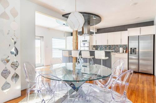 Blue Ocean Vacation Home 2 - Lauderdale-by-the-Sea, FL