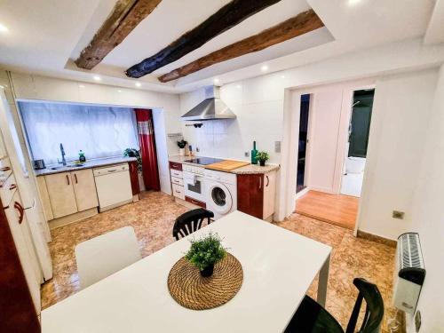Casa De Goya Turistea Suites - Zaragoza