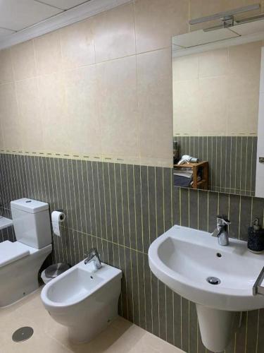 Tokyo Rooms "El Cabo" Habitacion Doble Con Bano Privado - Almería