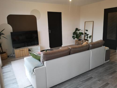 Appartement Avec Garage Proche Du Centre-ville - Troyes