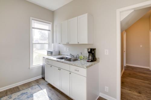 Indianapolis Home W/ Porch - Close To Mile Square! - Garfield Park Indianapolis