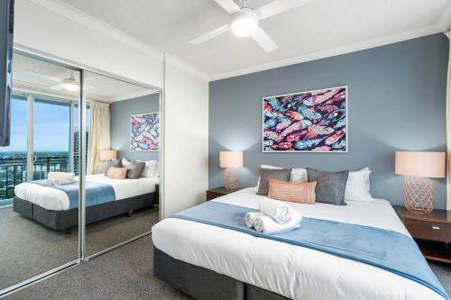 Surfers Paradise with Hinterland Views! - 2 Bedroom 2 Bathroom ...