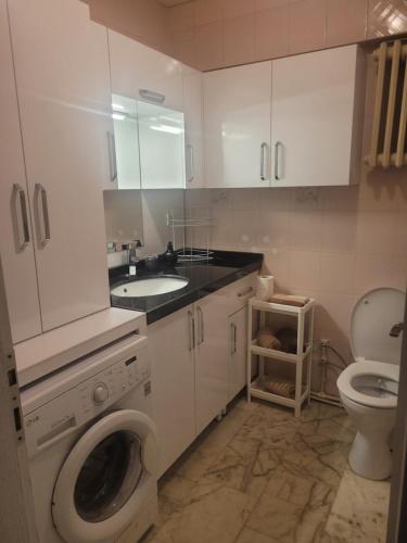 Appartement 3 Eme Etage Ortakoy No 5 - Balmumcu
