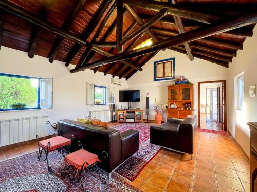 Quinta Do Cutato - Piscina Guest House - Benavente