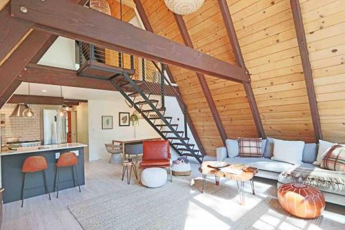 Mid Century Modern Cabin - The Tahoe A-frame - Lac Tahoe