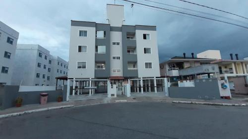 Lindo Apartamento Completo E Com Garagem Coberta - Palhoça