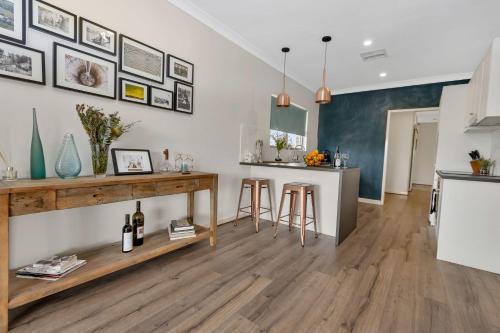 Barossa Valley Escape 4-bed House In Vineyard - Greenock