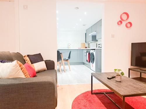 Shepherds Bush Apartment - Portobello