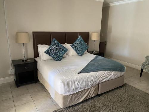 Imvelo Safari Lodge - Bloemfontein, South Africa - Updated 2026: Prices ...
