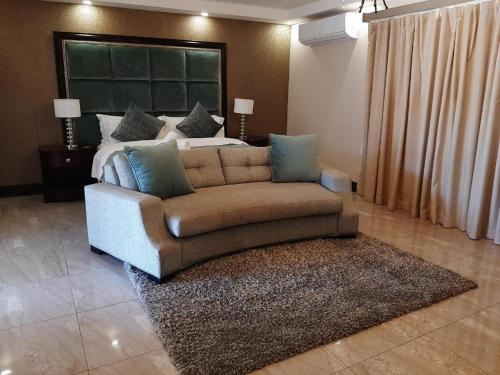 Imvelo Safari Lodge - Bloemfontein, South Africa - Updated 2026: Prices ...