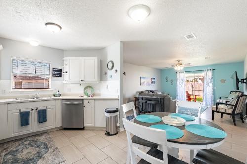 Sea Breeze Retreat - Navarre, FL