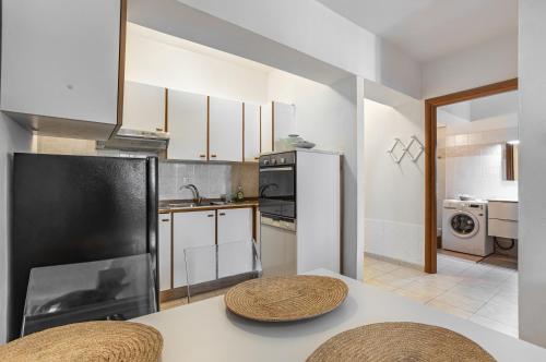 Guesthost - Viareggio Modern Apartment With Wifi! - Viareggio