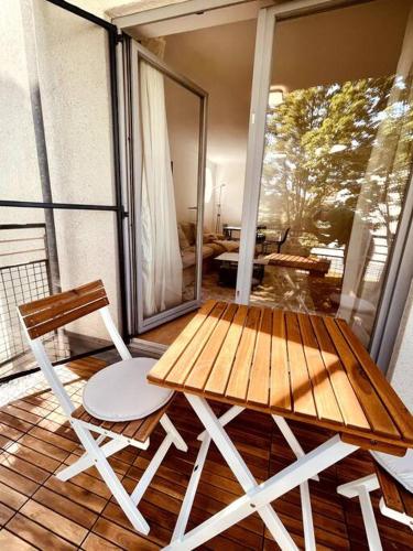 Gemutliche Wohnung Mit Balkon In Schonefeld - Aéroport de Berlin Schönefeld (SXF)