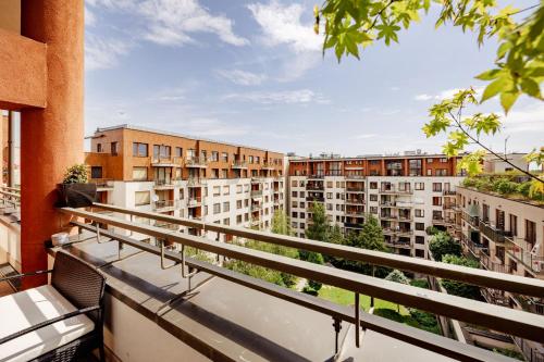 Corvin Promenade 2F Apartment, Downtown Budapest Deals & Reviews ...