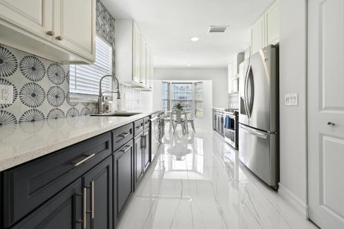 Spacious+cozy Home, Near The Beach, Heated Pool. - Naples, FL