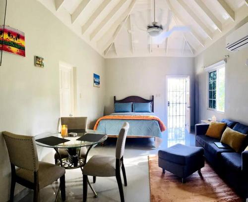 MelnE Hideaway Deals & Reviews, montego-bay | LateRooms.com