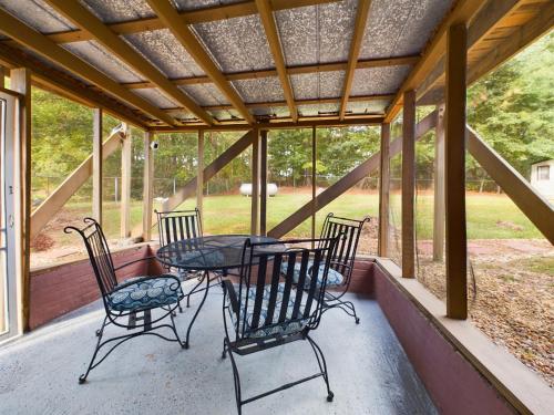 Pine Forest Zen Cottage - 10 Min To Fort Bragg - Fayetteville, NC