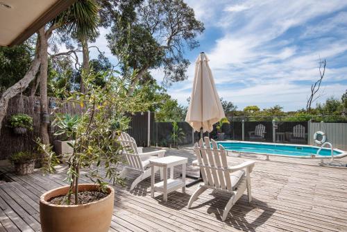 Preston Alfresco Poolside Retreat Rye - Rye