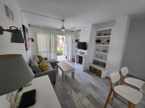 Apt Erisa En Torremolinos Dos Min De La Playa, Puerto Marina - Benalmádena
