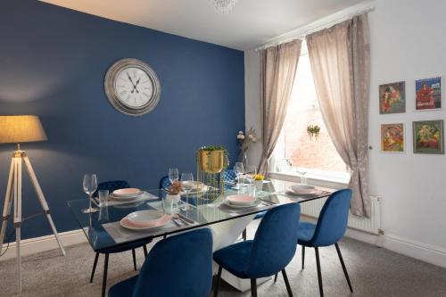 Lovely City Town House With Free Parking Sleeps 2 To 6 Guests - York