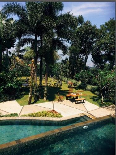 Sosis Kraton - インドネシア バンドン