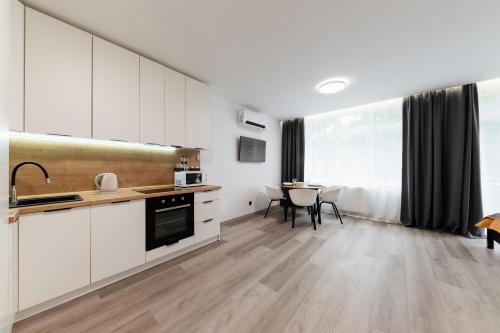 Evuri Apartments City - Ужгород