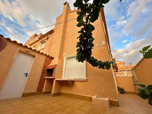 Chalet En La Mata A 50 Metros De La Playa - La Mata
