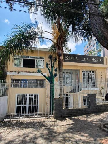 Joshua Tree Hostel - Curitiba - Curitiba