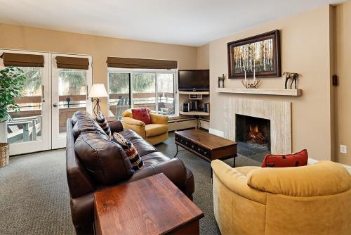 Fasching Haus Unit 180, Cozy, Deluxe Condo With Private Deck, 2 Blocks From Downtown - Aspen, CO