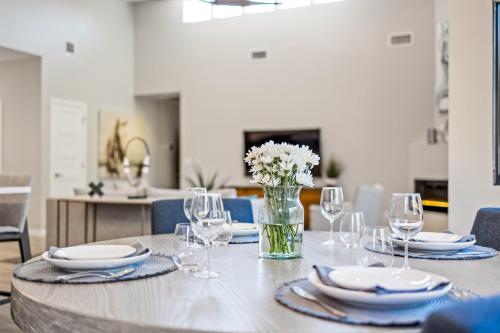 Modern Luxury Home In West Sedona With Hot Tub - Sedona, AZ