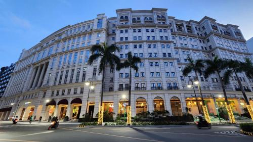 House Of B&y At 101 Newport Across Naia T3 - Pasay