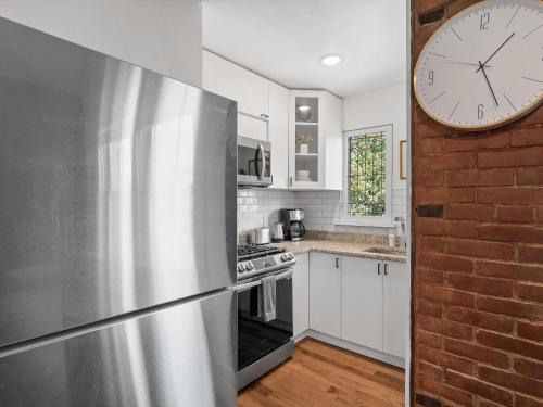 Shadyside, Pittsburgh, Modern And Cozy 1 Bedroom Unit3 With Free Parking - Pittsburgh
