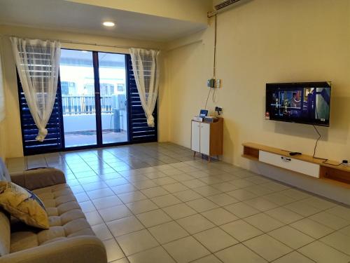 Bs Home In Miri City - 3r2b House Pelita Commercial Centre - Miri