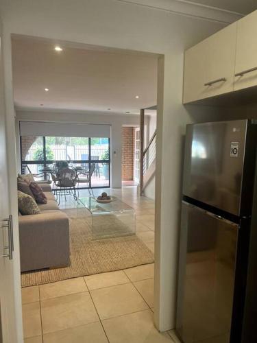 A Touch Of Lux In The Redlands! - Brisbane