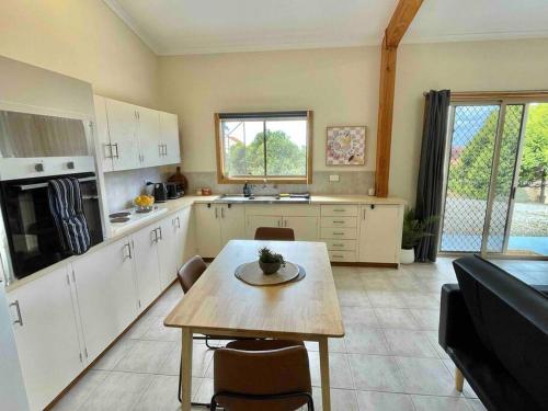 Wakelin Studio Guesthouse-peace, Privacy, Seaviews - Port Lincoln
