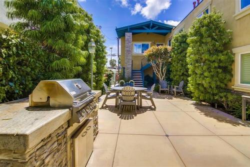 Ocean Beach Pier Condo - San Diego