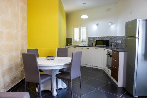 1 Bedroom Maisonette, St Paul's Bay 139 Triq Aristarku - Malta