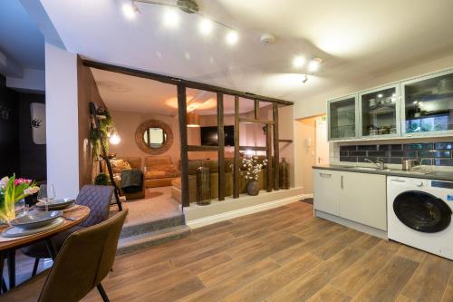 At Home Apartments - Shrewsbury