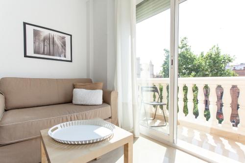 Apartamentos Edificio Constitucion - Sevilla