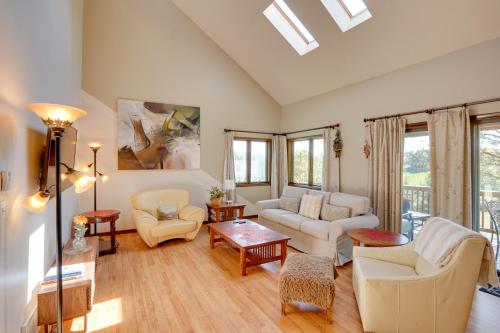 Stunning Athens Retreat on Sleepy Hollow Lake! Deals & Reviews, athens ...