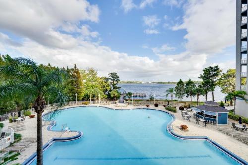1 Mi To Disney World: Lakefront Condo In Orlando! - Lake Buena Vista, FL